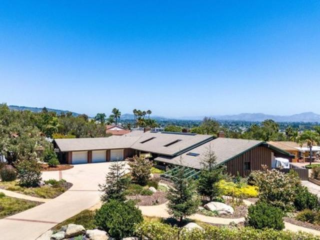 86 Pino Ct, Camarillo, CA 93010