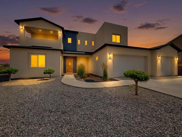 86 Rancho Pequenos Way NW, Albuquerque, NM 87107