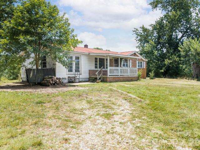 86 Sterling Drive