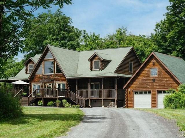 86 Sunset View Dr, Saugerties, NY 12477