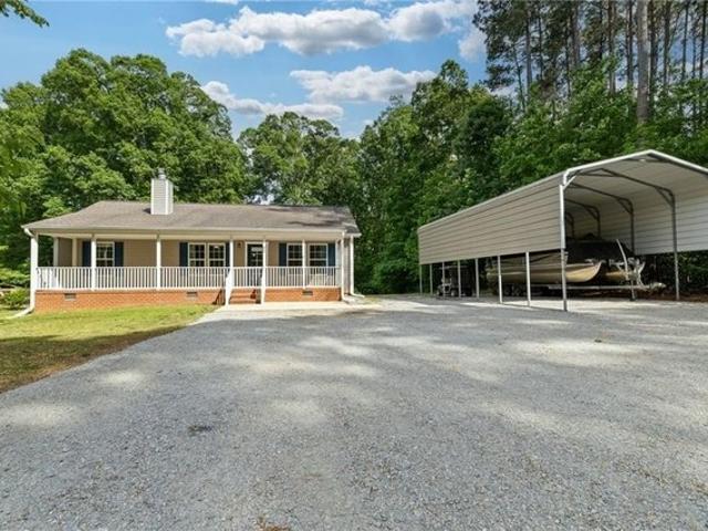 86 Sycamore Ct, Bracey, VA 23919