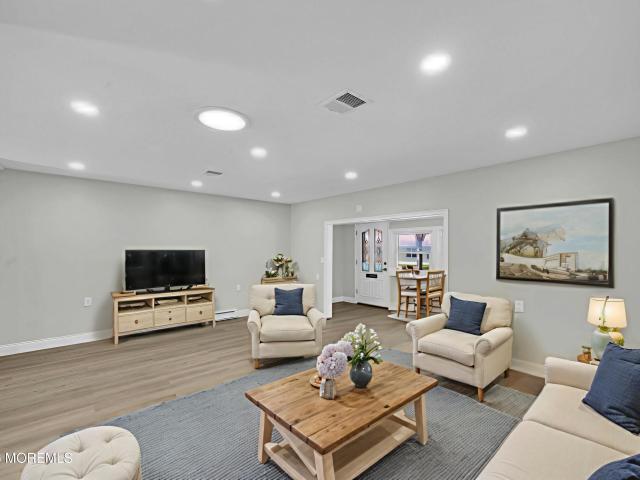 86C Dorchester Drive