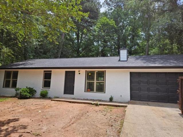8704 Collins Dr, Jonesboro, GA 30236