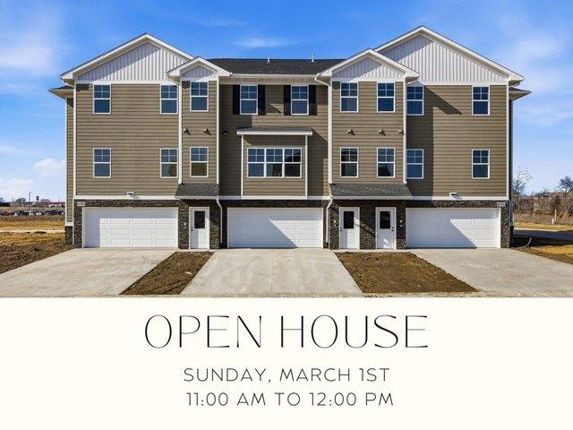 8704 Eddie Dr SW Unit B, Cedar Rapids, IA 52404