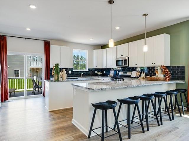 8704 Pioneer Hill Dr, Chesterfield, VA 23832