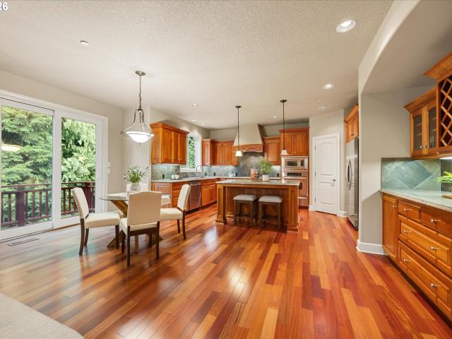 8704 sw marseilles dr