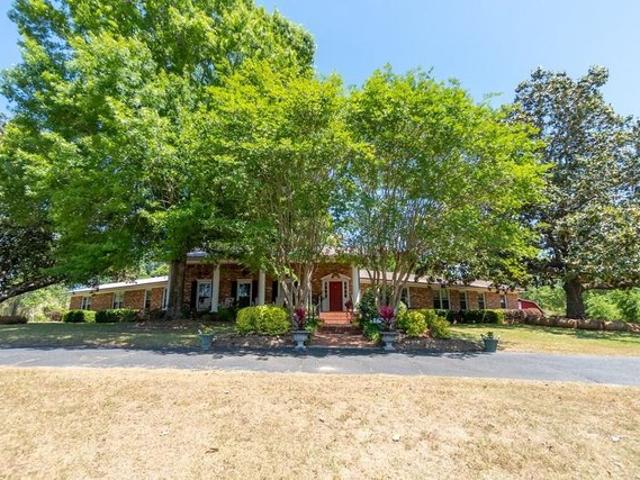 8705 County Road 99, Headland, AL 36353