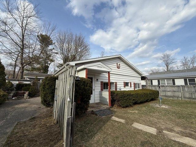 8705 E James St, White Cloud, MI 49349