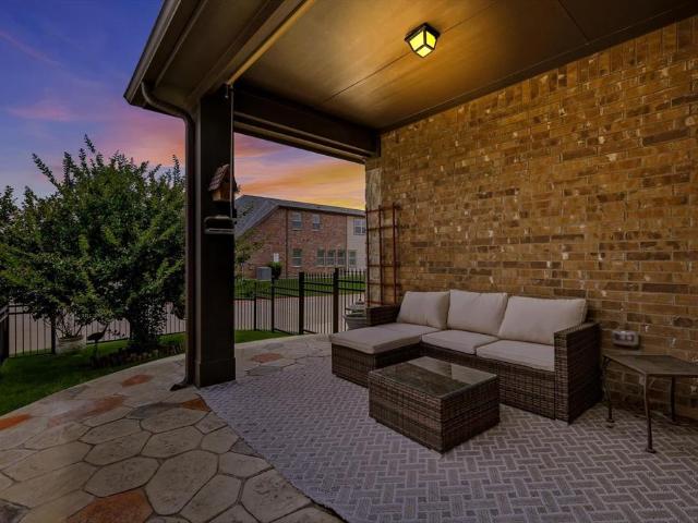 8705 Shallowford Lane