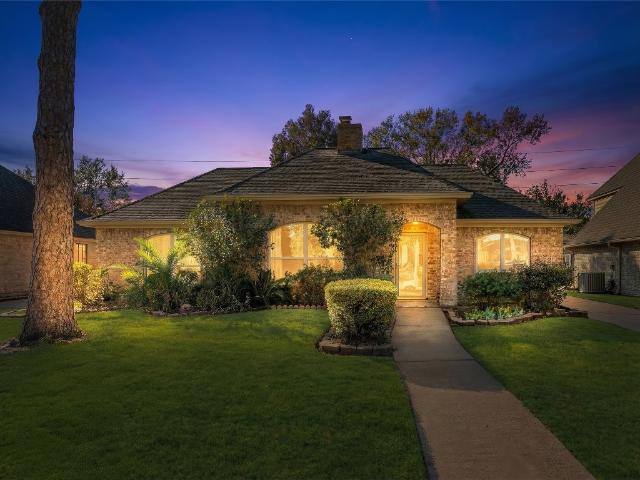 8706 Chelsworth Dr, Houston, TX 77083 | MLS #56185 | Compass