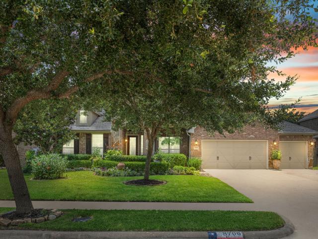 8706 Rampart Point Drive