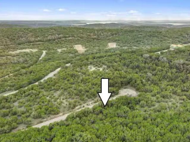 8706 Tepee Cove, Lago Vista, TX 78645 MLS 4288511