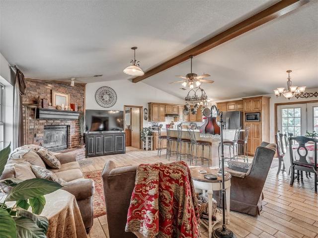 870756 S 3460 Road