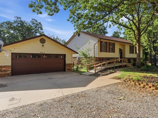 870776 S Hickory Ln E, Chandler, OK 74834