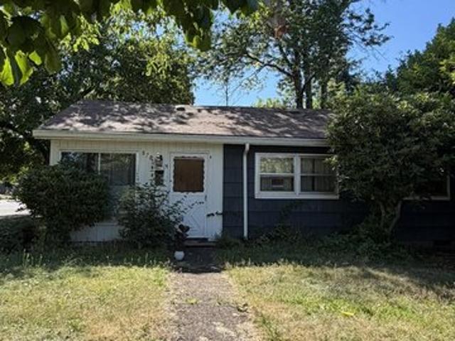8707 N Woolsey Ave, Portland, OR 97203