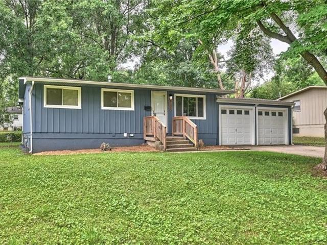 8707 E 91st Ter, Kansas City, MO 64138