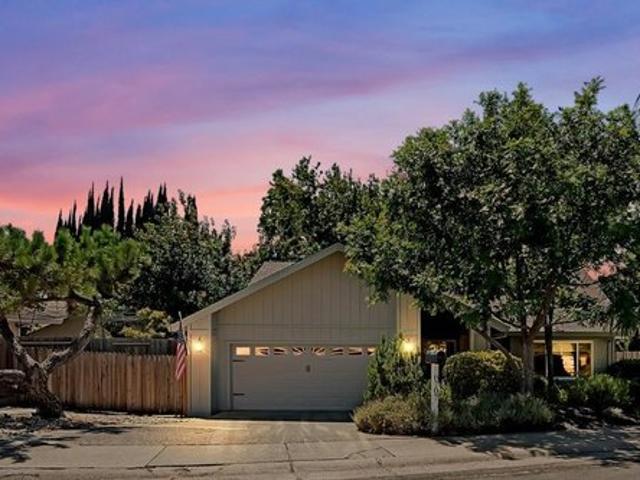 8707 Gaines Ave, Orangevale, CA 95662