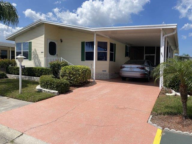 8707 27th Ave E, Palmetto, FL 34221