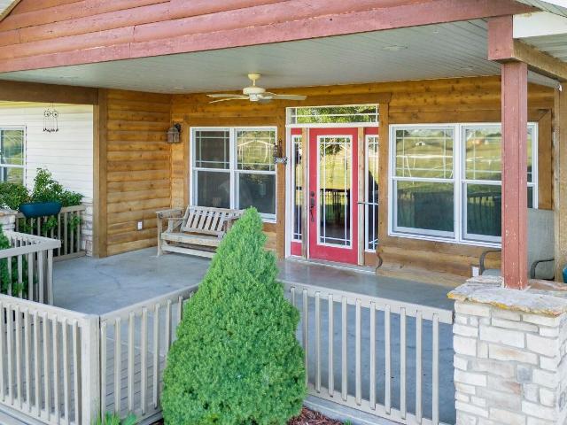 8708 Farm Road 2140