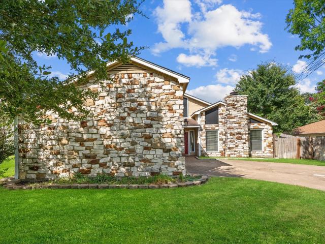 8708 Greenleaf Drive