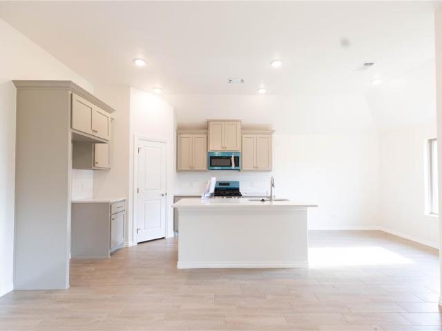 8708 Poppey Place