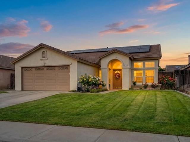 8708 Rollingbay Dr, Bakersfield, CA 93312