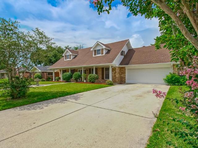 8708 Tanglewild Place