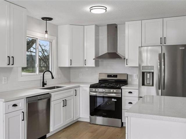 8708 64th Ave N, Brooklyn Park, MN 55428