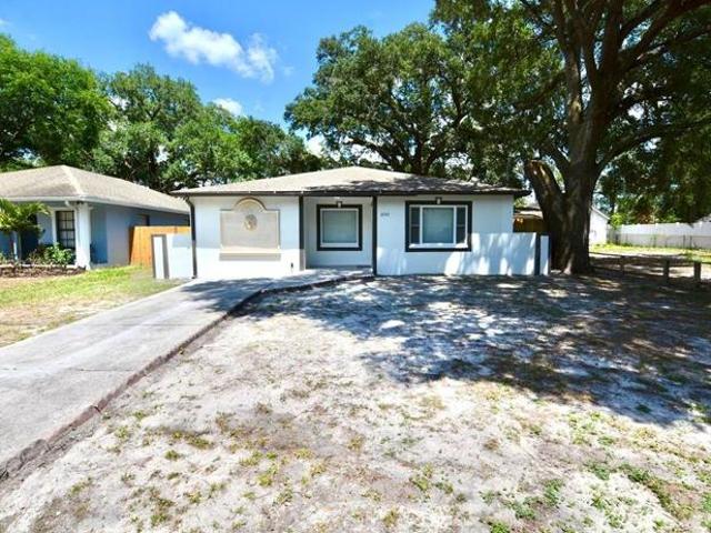 8709 N 39th St, Tampa, FL 33604