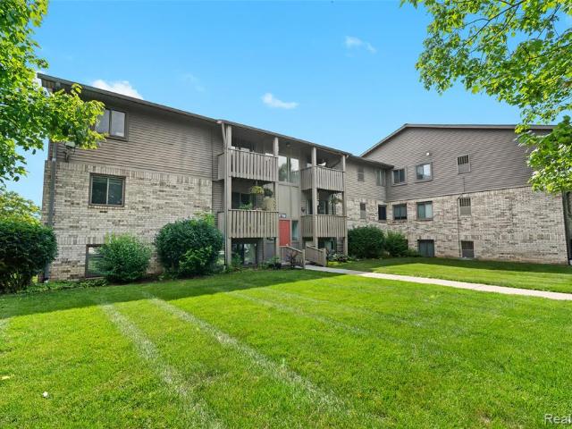 8709 Candlewood Trail