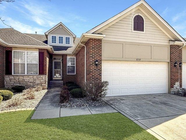 8709 Lake Hills Dr, Saint John, IN 46373