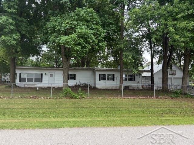 8709 Pine Ct, Clio, MI 48420