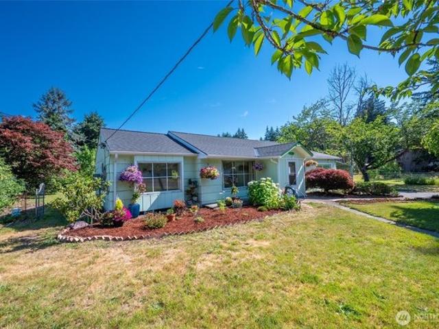 8709 th St SW, Lakewood, WA 98498