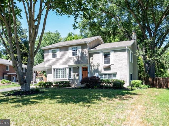 8709 Waterford Rd, Alexandria, VA 22308