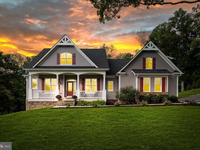 8700 Green Valley Rd, Union Bridge, MD 21791