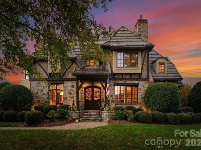 8700 Longview Club Dr, Waxhaw, NC 28173