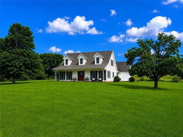 8700 S Corn Cemetery Rd, Oak Grove, MO 64075