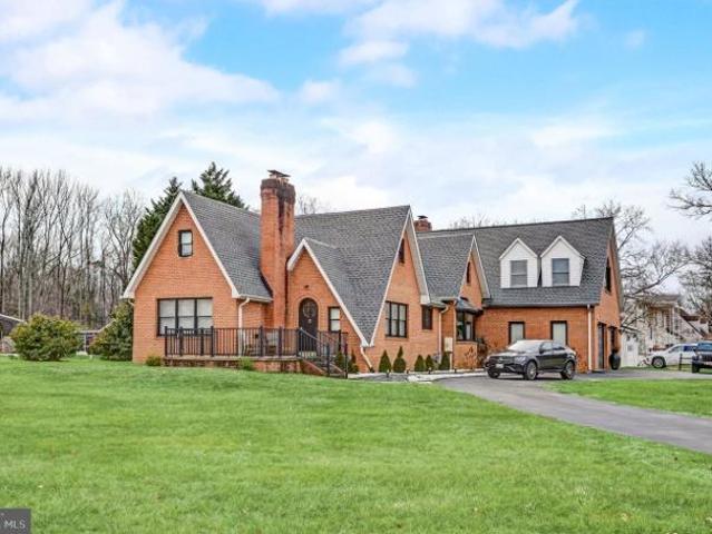 8701 Old Branch Ave, Clinton, MD 20735