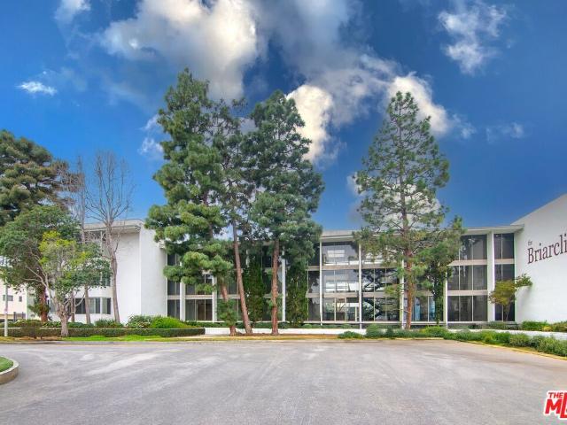 8701 Delgany Ave, Unit 208, Playa del Rey, CA 90293 | MLS #26670 | Compass