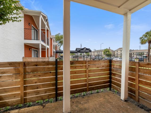 8701 Town Park Dr, Unit 71200, Houston, TX 77036 | MLS #95895