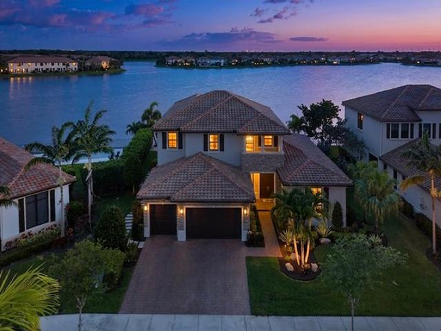 8701 Waterview Ter, Parkland, FL 33076