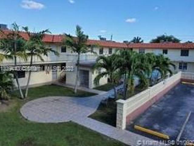 8701 12th St SW #21, Miami, FL 33174