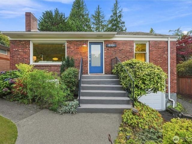 8701 29th Ave NW, Seattle, WA 98117