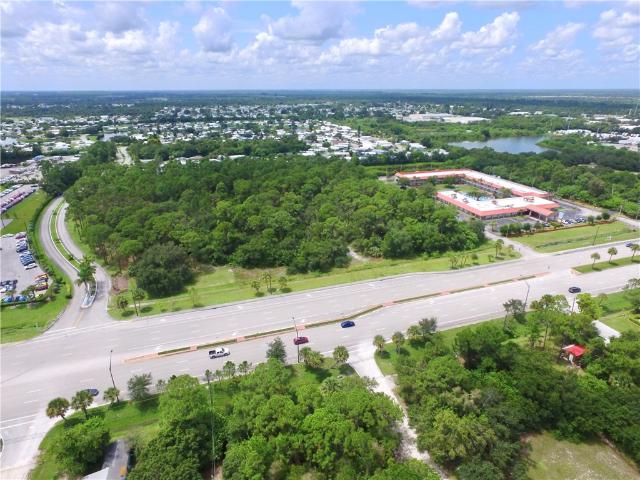 8701 20th St, Vero Beach, FL 32966 | MLS #296046