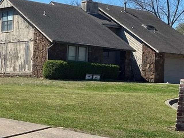 8702 E 91st Pl, Tulsa, OK 74133