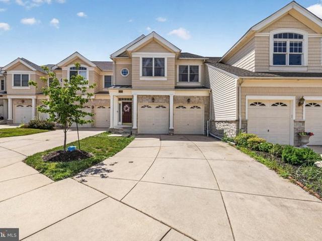 8702 Timber Oak Ln, Laurel, MD 20723