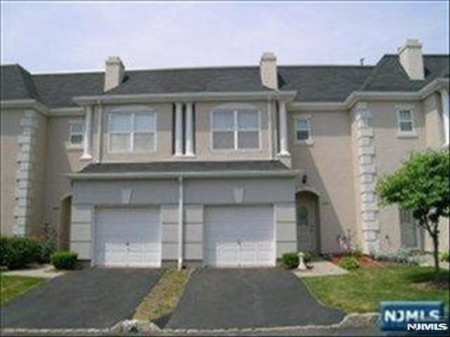 8703 Brittany Dr Unit 8703, Wayne, NJ 07470