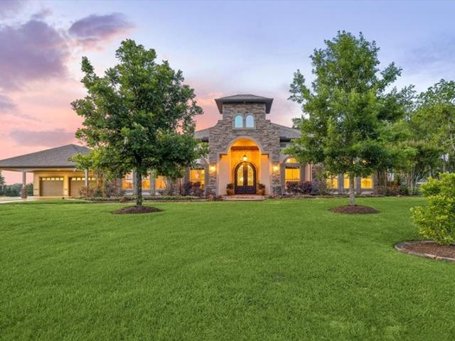 8703 Den Oak Dr, Richmond, TX 77406