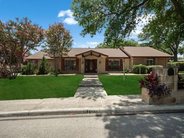 8703 Golden, Windcrest, TX 78239