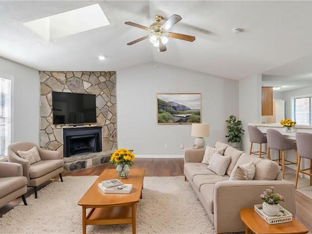 870 Chapman Cir, Stone Mountain, GA 30088 | MLS #7663 | Compass